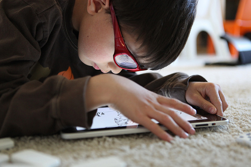 Tablets and autism: tool or toy? - iPad Kids